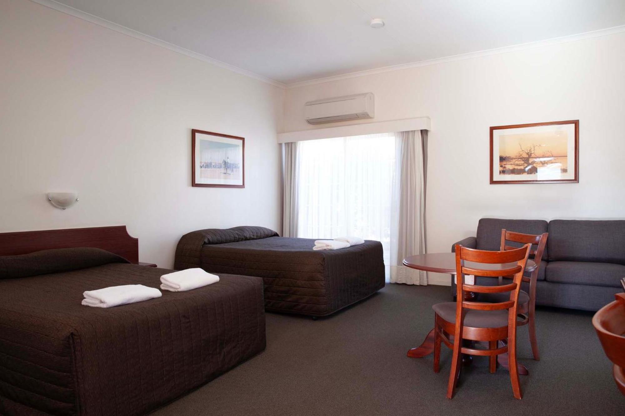 HOTEL KIDMAN WAYSIDE INN | ⋆⋆⋆⋆ | GRIFFITH, AUSTRALIA | SEASON DEALS ...