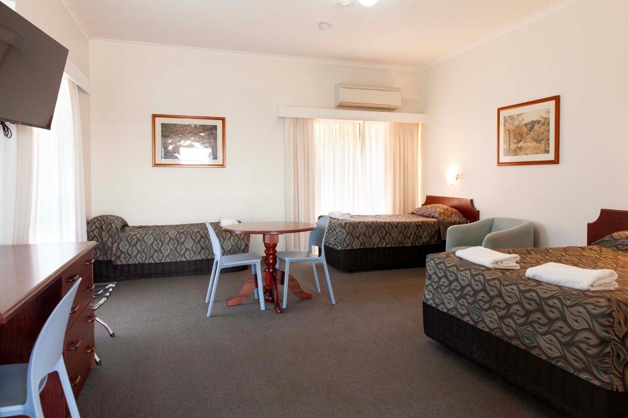 HOTEL KIDMAN WAYSIDE INN | ⋆⋆⋆⋆ | GRIFFITH, AUSTRALIA | SEASON DEALS ...